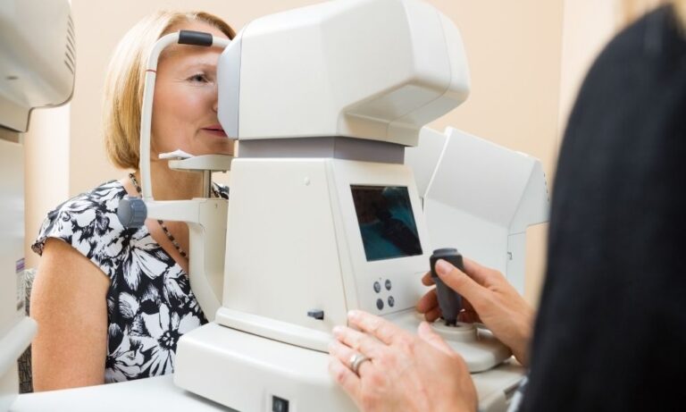 A Look Into How a Non-Contact Tonometer Works